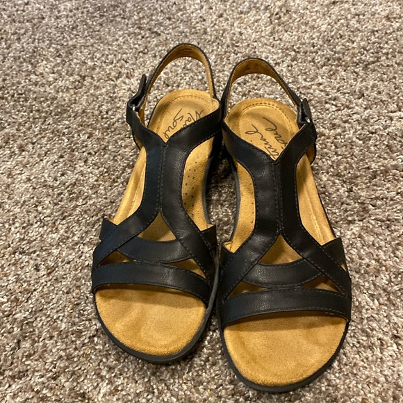 Natural Soul | Shoes | Natural Soul Black Sandals | Poshmark